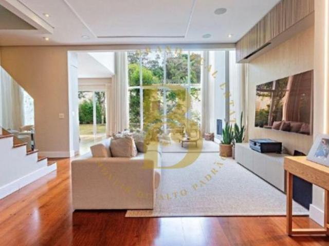 Casa de condomínio com 419 m², 4 quartos sendo 4 suítes à venda no bairro Alto da Boa Vista