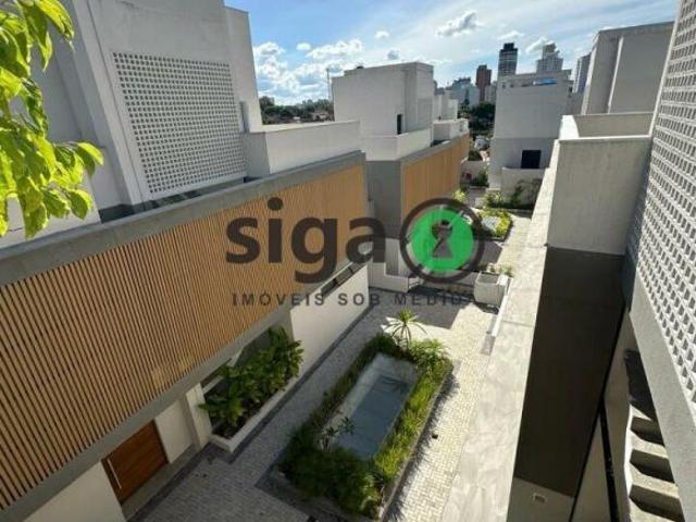CASA DE CONDOMINIO COM 4 DORMITORIOS SENDO SUITES NO ALTO DA BOA VISTA