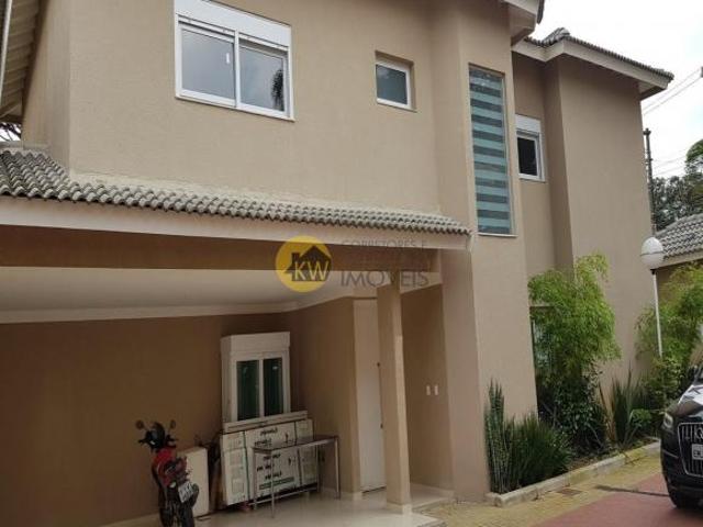 Casa de Condomínio com 4 Suítes à Venda, 240 m² R$ 1.600.000 Estuda Permuta