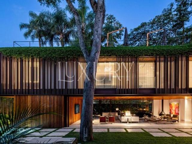 Casa de Condomínio com 4 suítes à venda Alto de Pinheiros São Paulo/SP