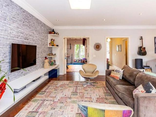 Casa de Condomínio com 4 quartos á venda no Alto da Boa Vista, São Paulo