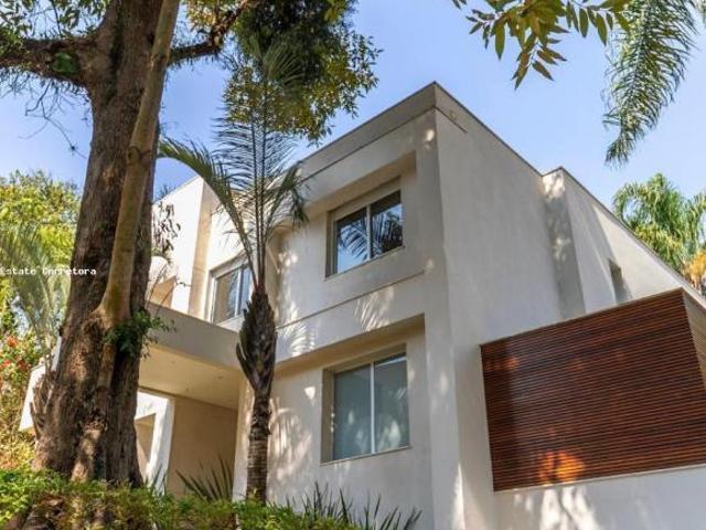 Casa de Condomínio com 4 quartos à venda em São Paulo, no bairro Jardim Petrópolis