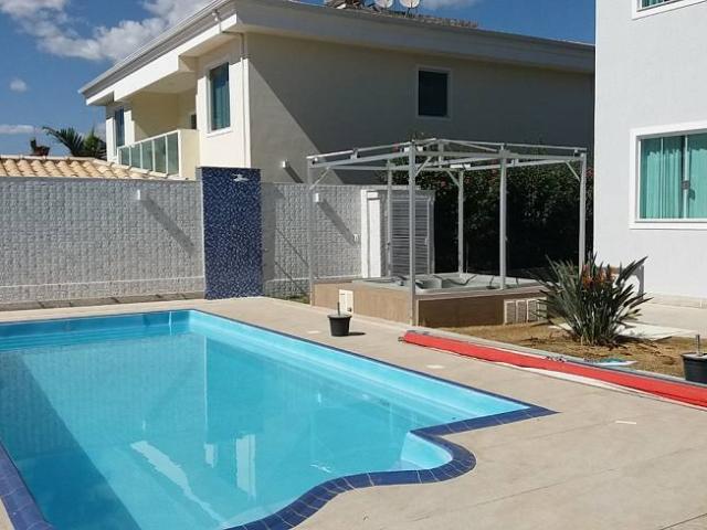 Casa de Condomínio com 4 Quartos e 1 banheiro à Venda, 255 m² por R$ 1.600.000