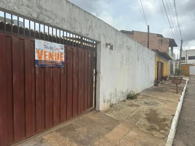 Casa de Condomínio com 4 Quartos e 2 banheiros à Venda, 139 m² por R$ 350.000