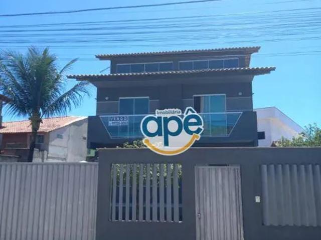 Casa de Condomínio com 4 Quartos e 2 banheiros à Venda, 193 m² por R$ 913.000