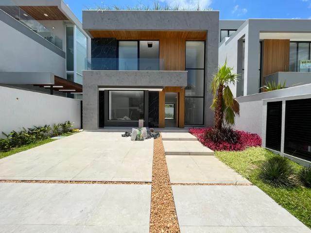 Casa de Condomínio com 4 Quartos e 2 banheiros à Venda, 435 m² por R$ 3.950.000