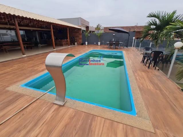 Casa de Condomínio com 4 Quartos e 3 banheiros à Venda, 350 m² por R$ 1.100.000