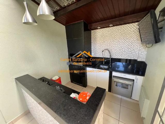 Casa de Condomínio com 4 Quartos e 4 banheiros à Venda, 200 m² por R$ 830.000