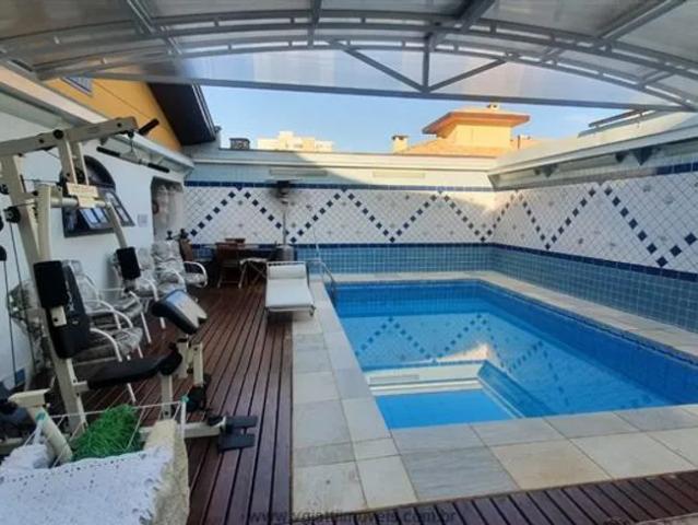 Casa de Condomínio com 4 Quartos e 4 banheiros à Venda, 243 m² por R$ 1.950.000