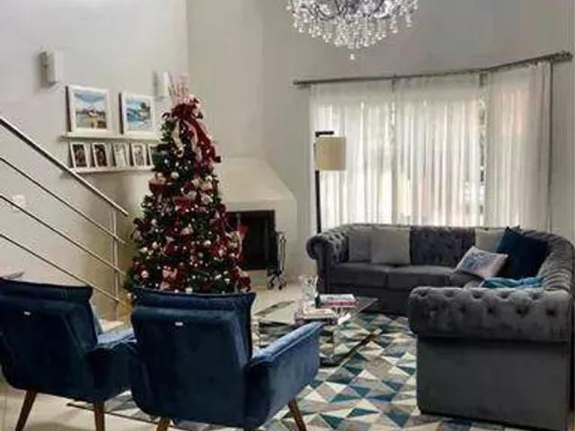 Casa de Condomínio com 4 Quartos e 4 banheiros à Venda, 274 m² por R$ 1.980.000