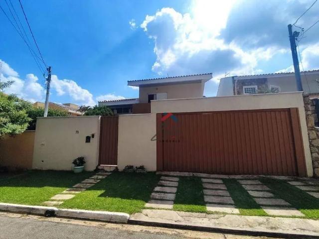 Casa de Condomínio com 4 Quartos e 4 banheiros à Venda, 291 m² por R$ 1.890.000