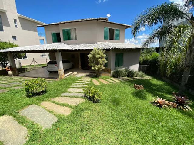 Casa de Condomínio com 4 Quartos e 4 banheiros à Venda, 330 m² por R$ 1.500.000
