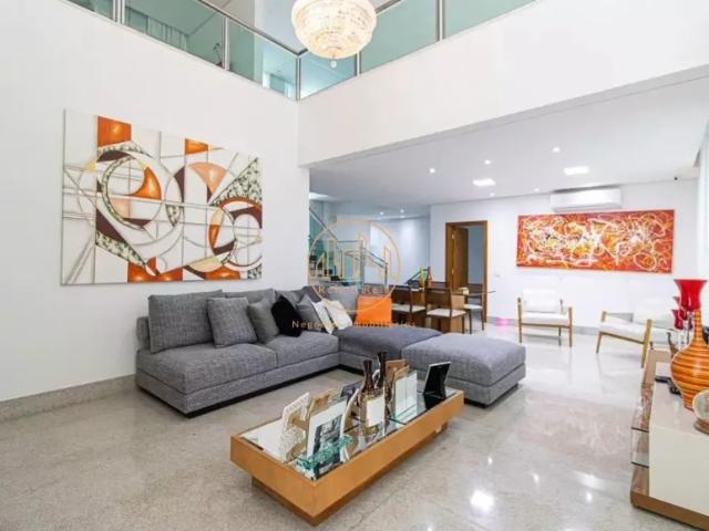 Casa de Condomínio com 4 Quartos e 4 banheiros à Venda, 420 m² por R$ 2.690.000