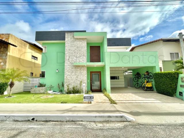 Casa de Condomínio com 4 Quartos e 5 banheiros à Venda, 216 m² por R$ 1.125.000