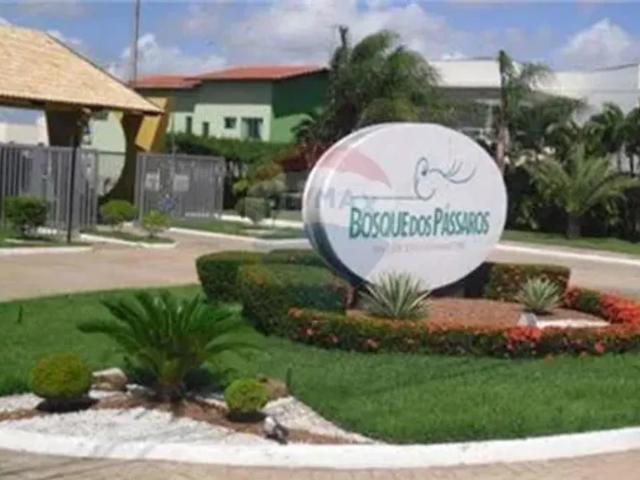 Casa de Condomínio com 4 Quartos e 5 banheiros à Venda, 296 m² por R$ 1.045.000