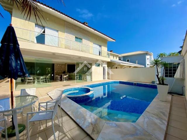 Casa de Condomínio com 4 Quartos e 5 banheiros à Venda, 322 m² por R$ 2.300.000