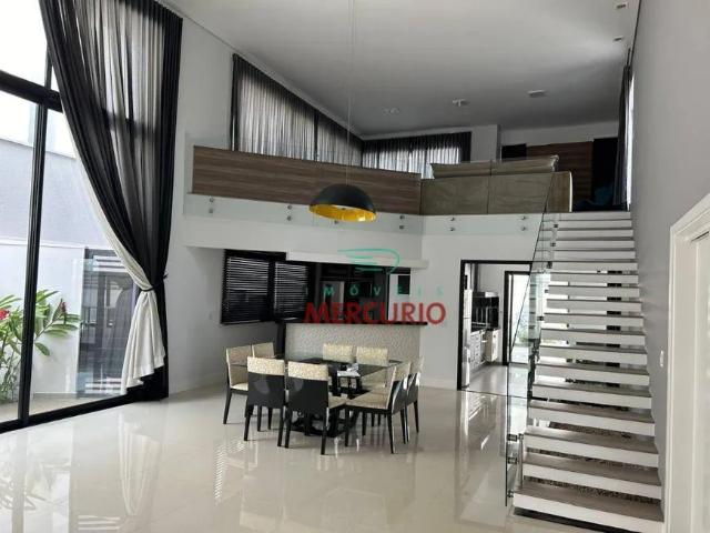 Casa de Condomínio com 4 Quartos e 5 banheiros à Venda, 334 m² por R$ 1.380.000