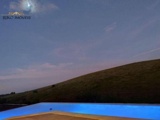 Casa de Condomínio com 4 Quartos e 5 banheiros à Venda, 382 m² por R$ 4.400.000
