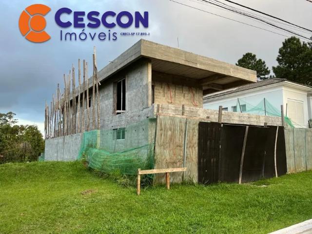 Casa de Condomínio com 4 Quartos e 5 banheiros à Venda, 500 m² por R$ 2.000.000