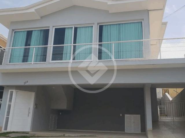 Casa de Condomínio com 4 Quartos e 6 banheiros à Venda, 302 m² por R$ 1.680.000