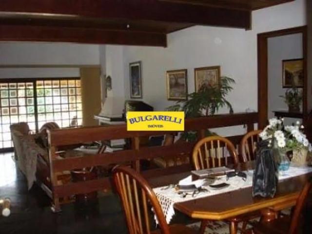 Casa de Condomínio com 4 Quartos e 6 banheiros à Venda, 450 m² por R$ 1.910.000