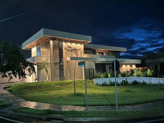 Casa de Condomínio com 4 Quartos e 6 banheiros à Venda, 495 m² por R$ 5.350.000