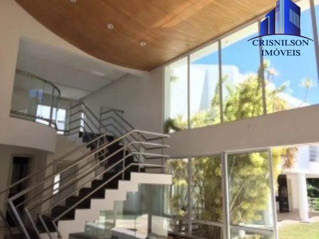 Casa de Condomínio com 4 Quartos e 6 banheiros à Venda, 600 m² por R$ 3.500.000