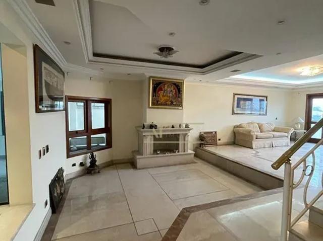 Casa de Condomínio com 4 Quartos e 6 banheiros à Venda, 985 m² por R$ 4.280.000