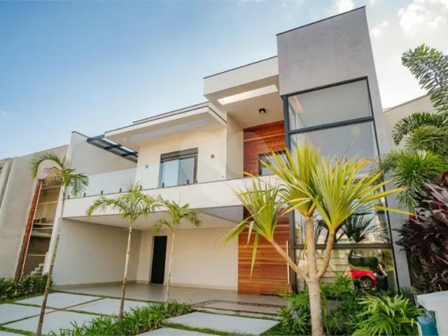 Casa de Condomínio com 4 Quartos e 7 banheiros à Venda, 360 m² por R$ 2.890.000