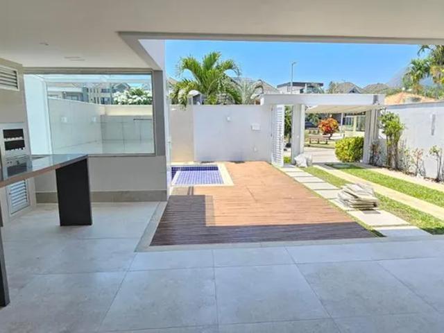 Casa de Condomínio com 4 Quartos e 7 banheiros à Venda, 390 m² por R$ 2.870.000