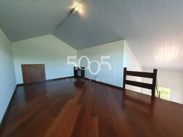 Casa de Condomínio com 4 Quartos para alugar, 400m² Parque Village Castelo