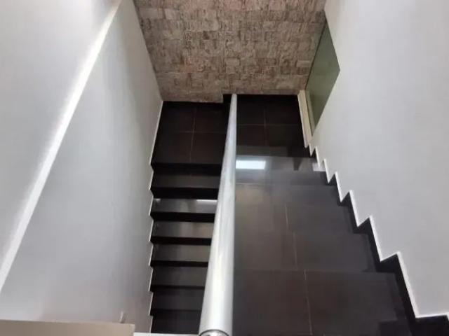 Casa de Condomínio com 4 Quartos para alugar, 500m² Granja Viana