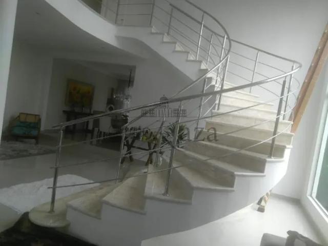 Casa de Condomínio com 4 Quartos para alugar, 550m² Condomínio Residencial Mirante do Vale