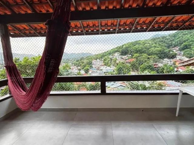 Casa de Condomínio com 4 Quartos para alugar, 675m² Itaipu