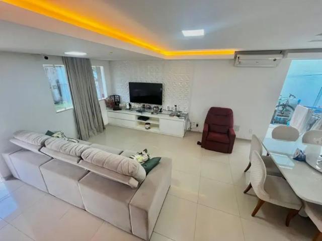 Casa de Condomínio com 4 Quartos para alugar, 150m² Zona Rural