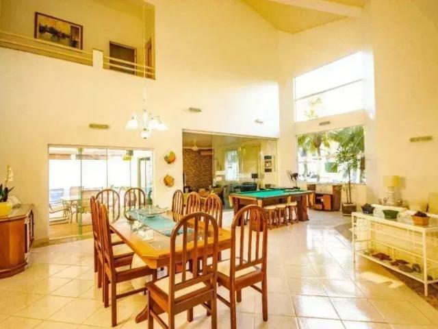 Casa de Condomínio com 4 Quartos para alugar, 300m² Jardim Acapulco