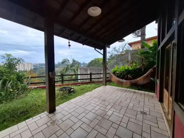 Casa de Condomínio com 4 Quartos para alugar, 323m² Granja Viana