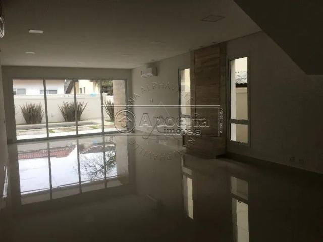 Casa de Condomínio com 4 Quartos para alugar, 360m² Alphaville