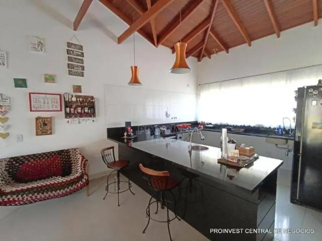 Casa de Condomínio com 4 Quartos para venda ou aluguel, 218m² Granja Viana