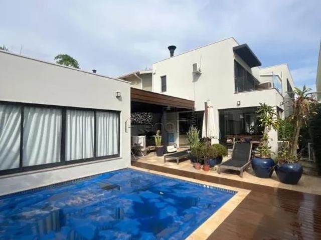 Casa de Condomínio com 4 Quartos para venda ou aluguel, 280m² Swiss Park