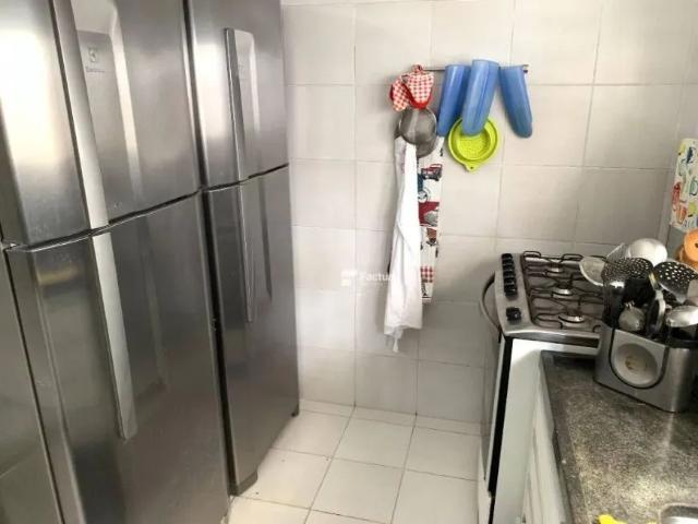 Casa de Condomínio com 4 Quartos para venda ou aluguel, 370m² Jardim Acapulco