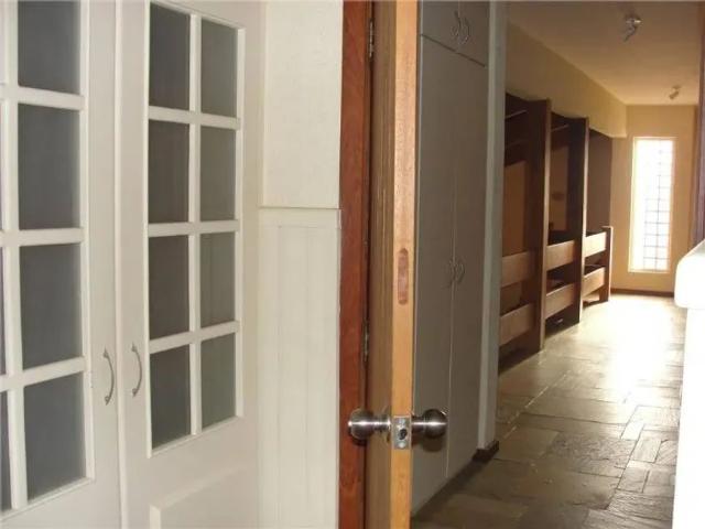 Casa de Condomínio com 4 Quartos para venda ou aluguel, 492m² Jardim Sorirama