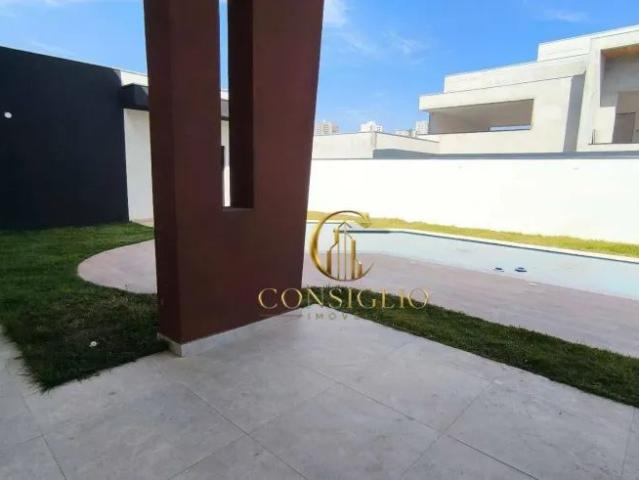 Casa de Condomínio com 4 Quartos para venda ou aluguel, 500m² Urbanova