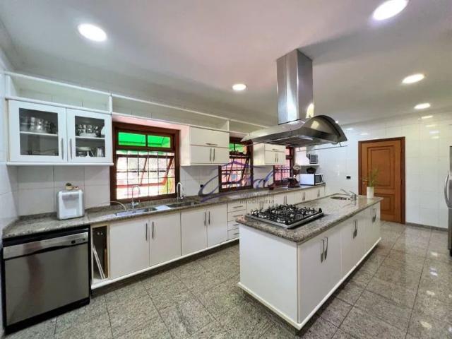 Casa de Condomínio com 4 Quartos para venda ou aluguel, 637m² Granja Viana