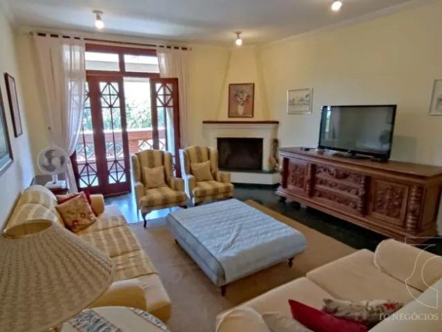 Casa de Condomínio com 4 Quartos para venda ou aluguel, 650m² Nova Fazendinha