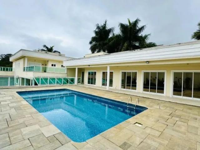Casa de Condomínio com 4 Quartos para venda ou aluguel, 700m² Jardim Passárgada
