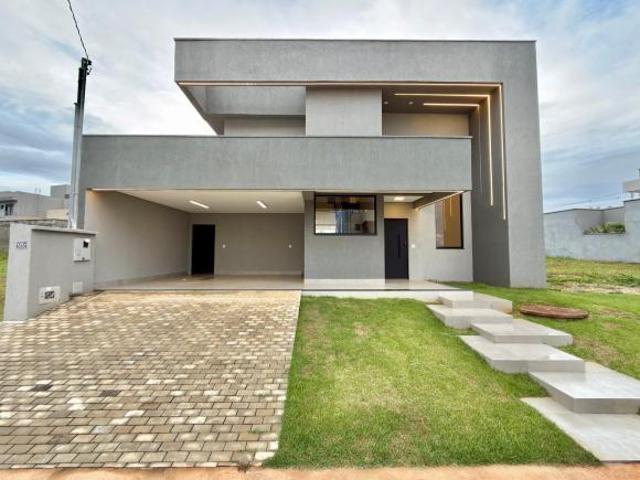 Casa de Condomínio com 4 Quartos sendo 3 Suítes à Venda, 202 m² no Jardins Capri em Senador Canedo/G