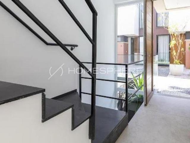 Casa de condomínio com 531 m², 4 quartos sendo 4 suítes à venda no bairro Jardim Cordeiro