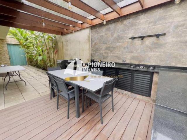 Casa de condomínio disponível para venda na Barra do Sahy