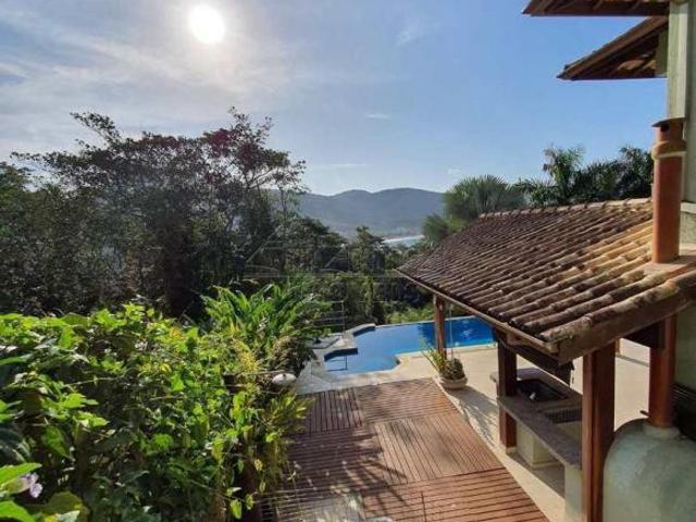 Casa de Condomínio com 5 dorms, Ponta das Toninhas, Ubatuba R$ 5 mi, Cod: 3944